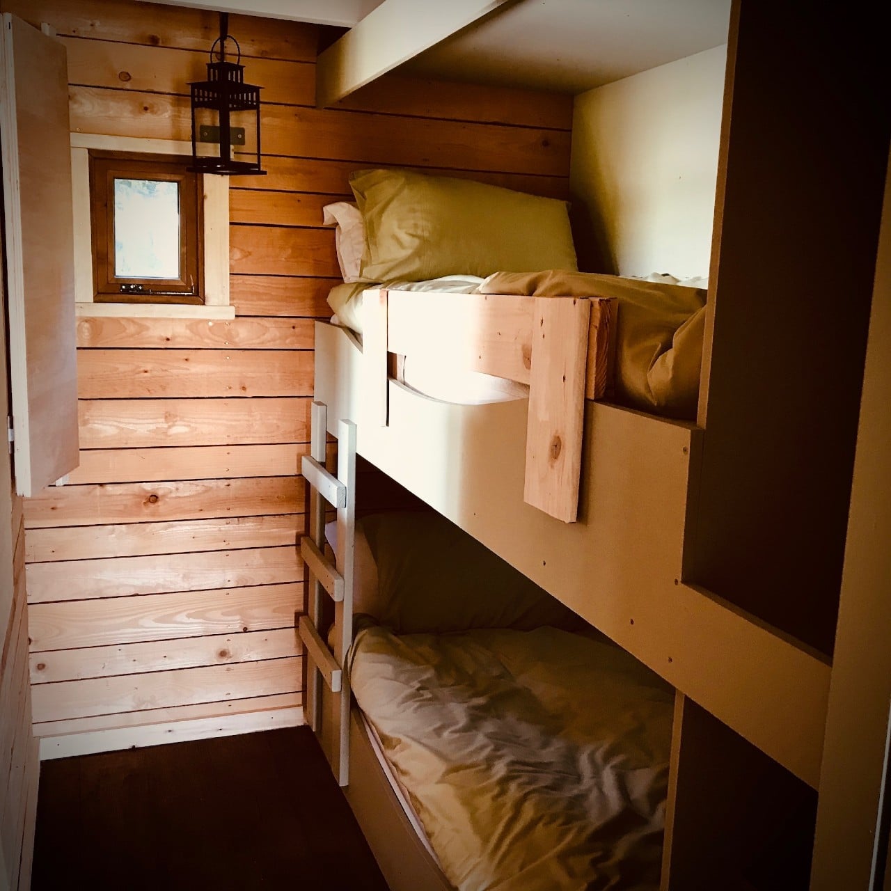 Warren Feather Down Farm in Wells - Family Glamping
