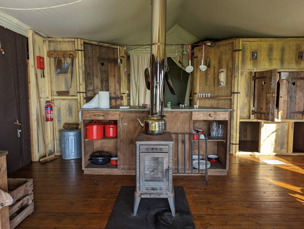 Glamping Devon Feather Down Fountain Violet Farm