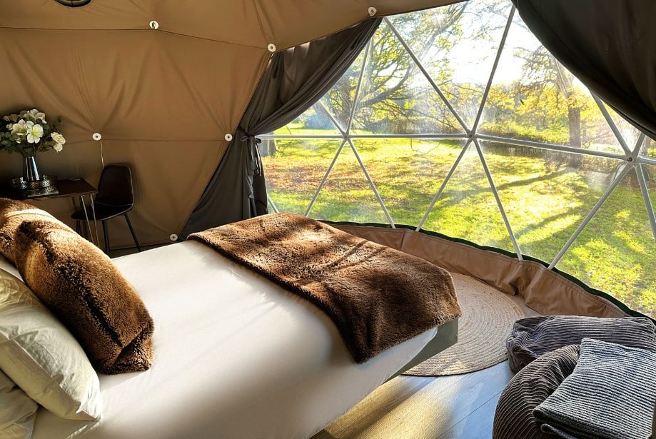 Glamping Kent with Hot Tub a Luna Domes