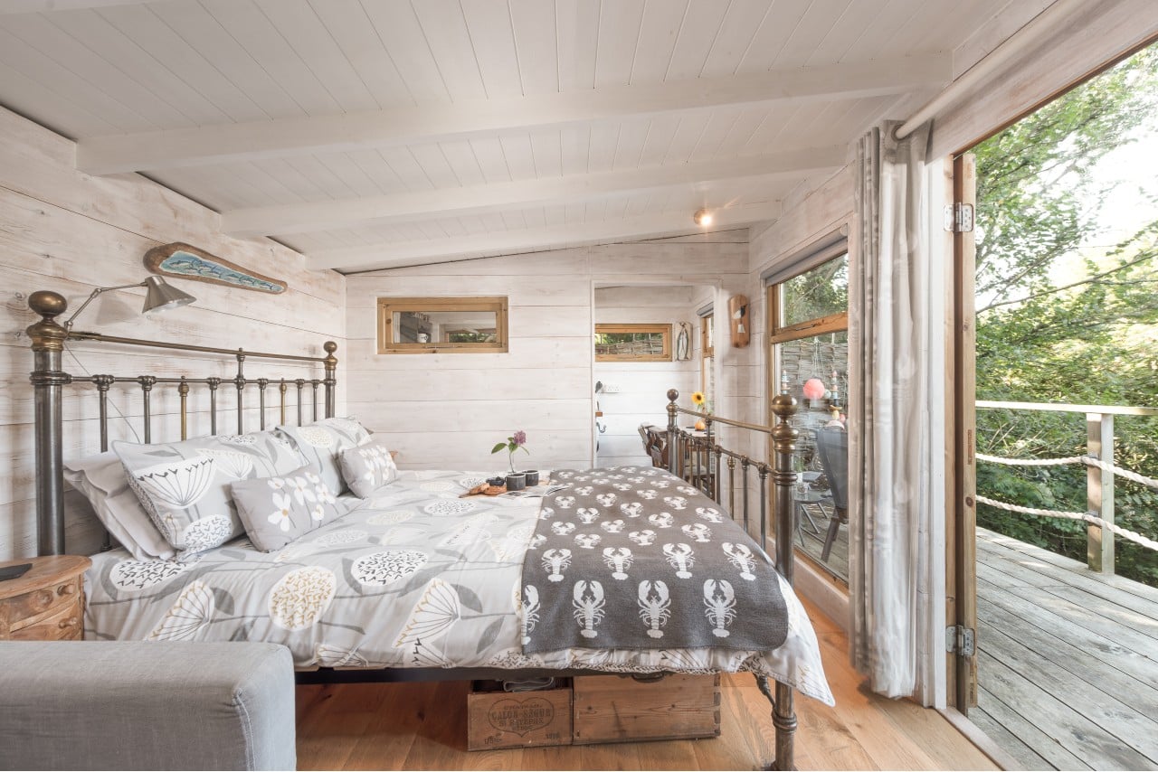 Glamping in Luxury Treehouses in Cornwall with Unique Hideaways