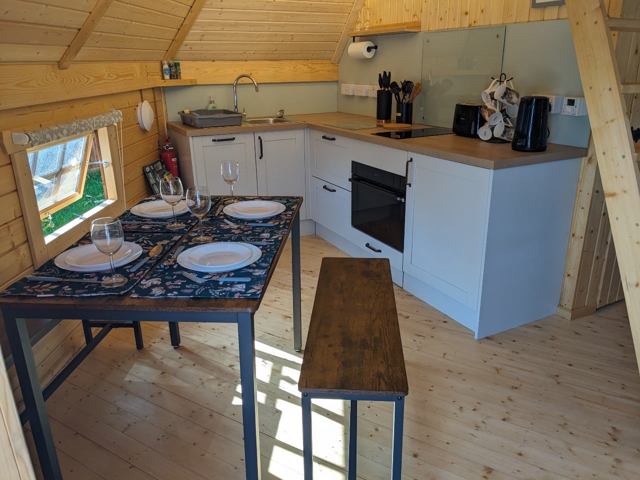 Glamping Kent Woods Meadow Glamping Pods