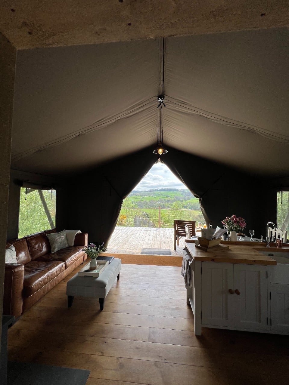 Oaklands Glamping and Treehouse Powys Wales
